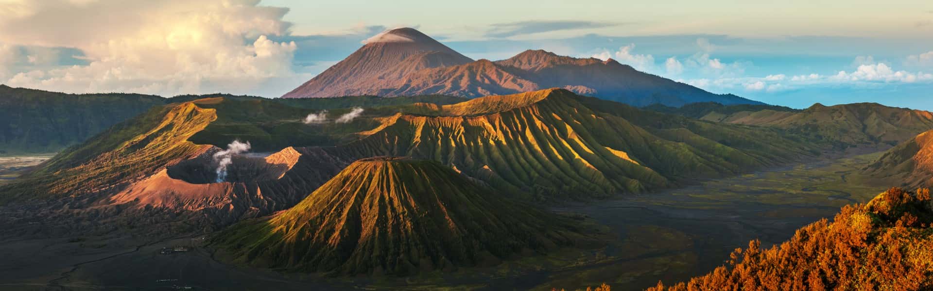 Java volcanoes - trip of in Indonesia